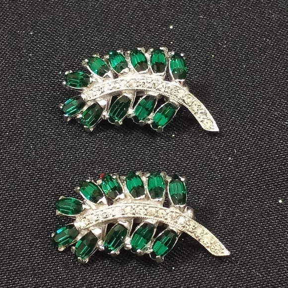 Jewelry | Emerald Baguette Cut And Clear Rhinestone Art Deco Pins ...
